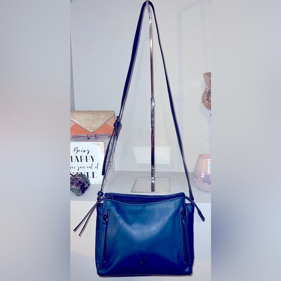 Simply Vera Vera Wang | Bags | Nwot Simply Vera Vera Wang Blue Purse ...